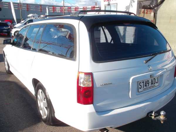 Buy Used 2005 Holden COMMODORE VZ EXECUTIVE Wagon for $2,990 - Sell ...