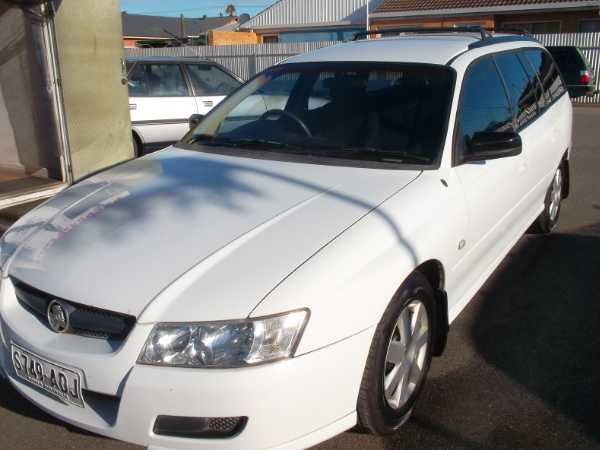 Buy Used 2005 Holden COMMODORE VZ EXECUTIVE Wagon for $2,990 - Sell ...